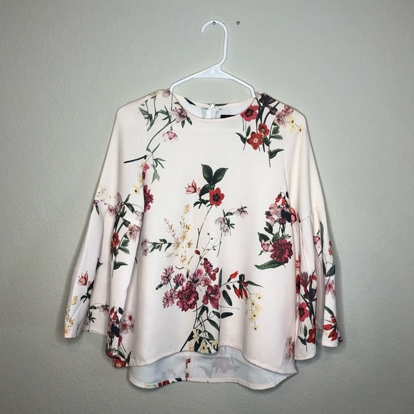 Papillon Blanc | Tops | Cute Bohemian Bell Sleeve Floral Papillon Top ...